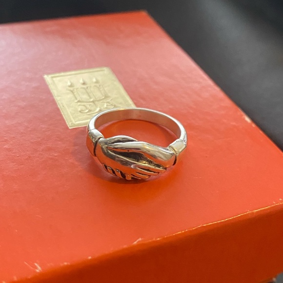 James Avery | Jewelry | James Avery Friendship Handshake Ring Size 5 ...